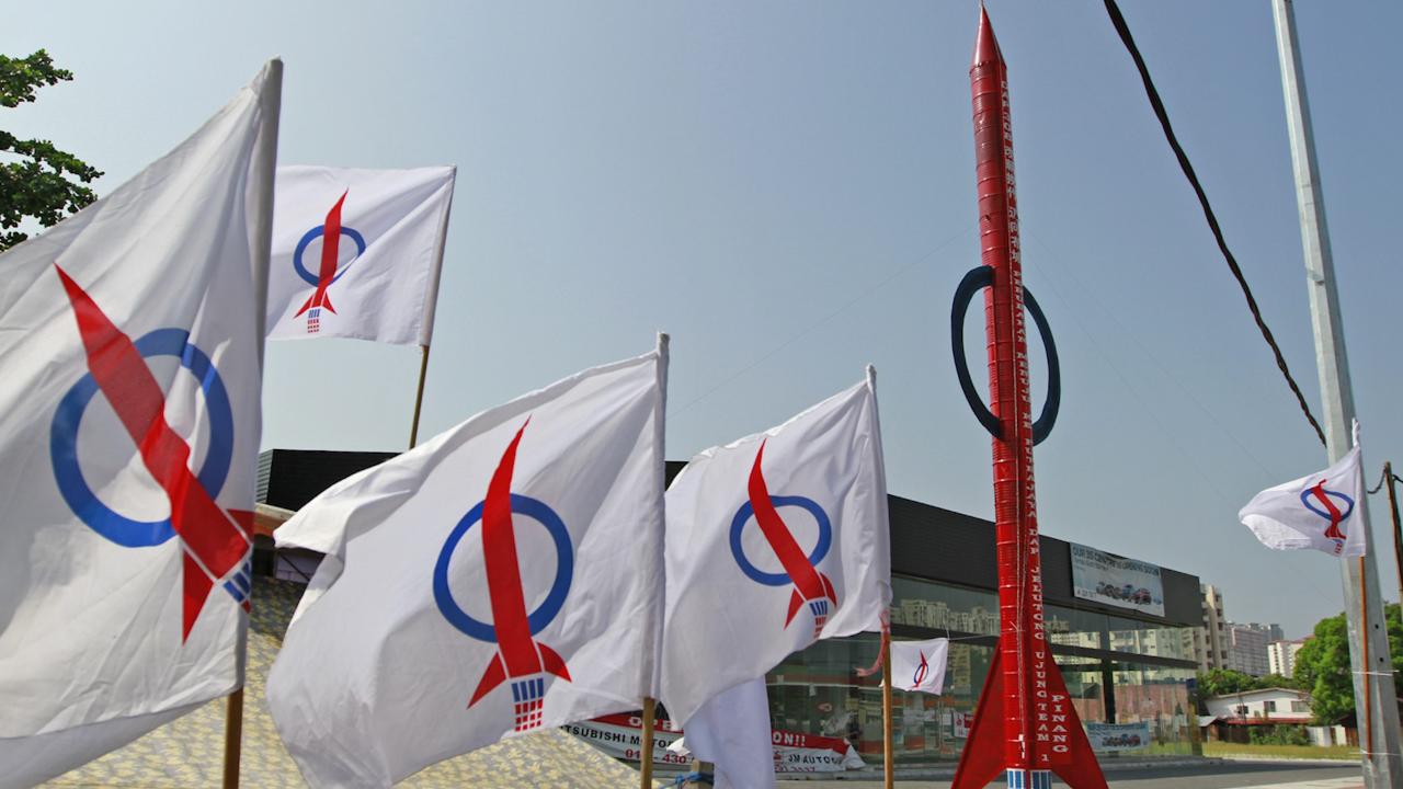 Sarawak DAP to use rocket logo for GE14 | TheStarTV.com