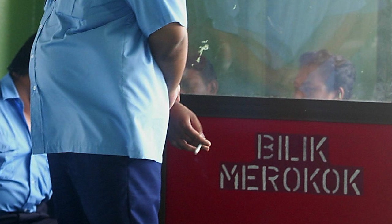 Ministry will not compromise protest, smoking ban to roll out in Jan ...