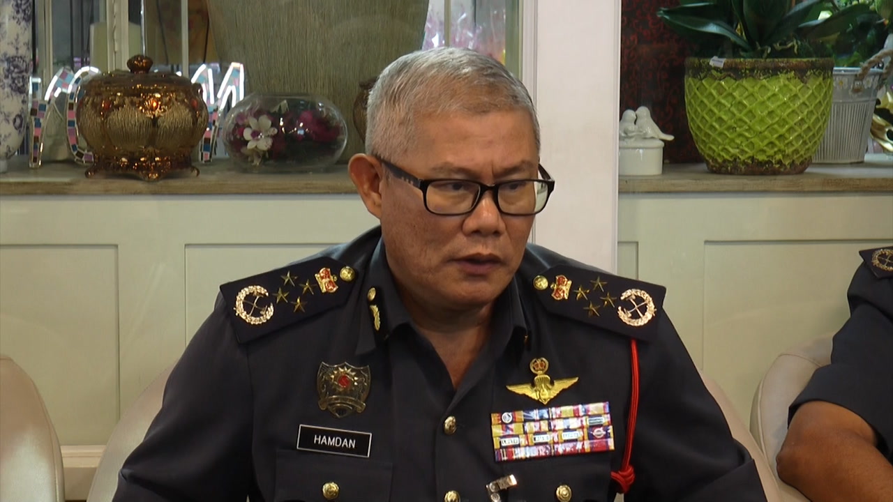 Bomba chief: Firemen had to withdraw after temple crowd grew rowdy ...