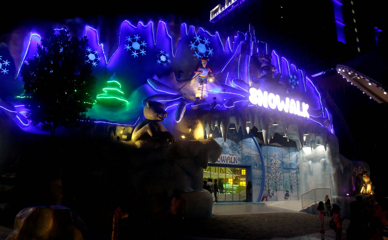 Experience winter wonderland in iCity’s SnoWalk | TheStarTV.com
