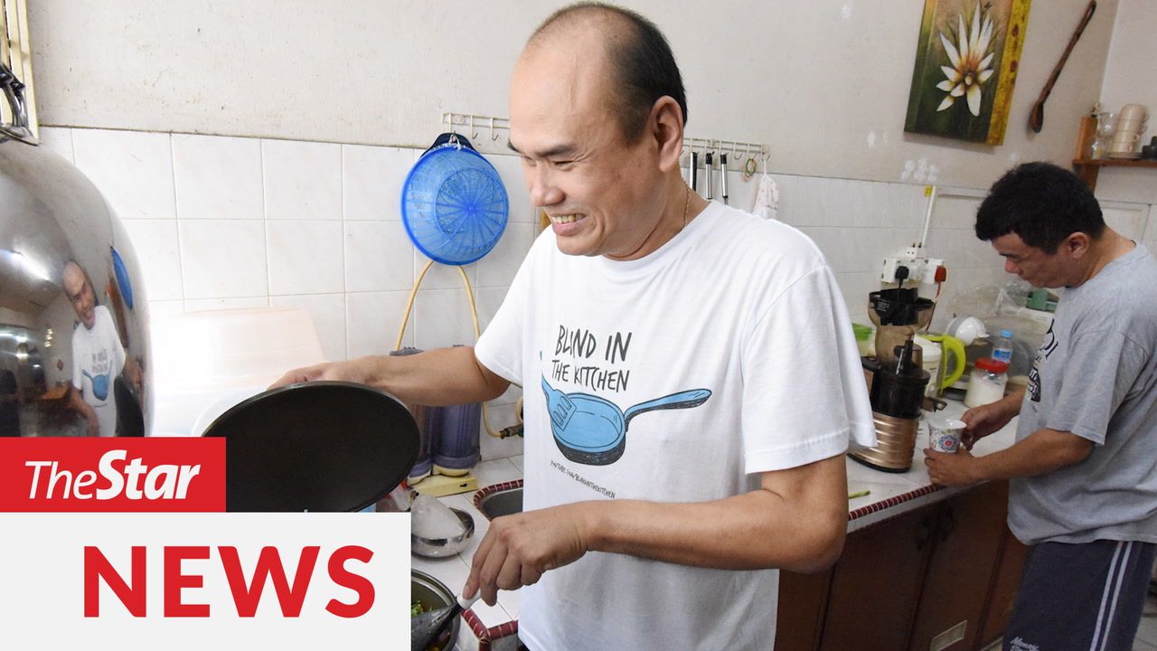 Blind chef finds joy in cooking | TheStarTV.com