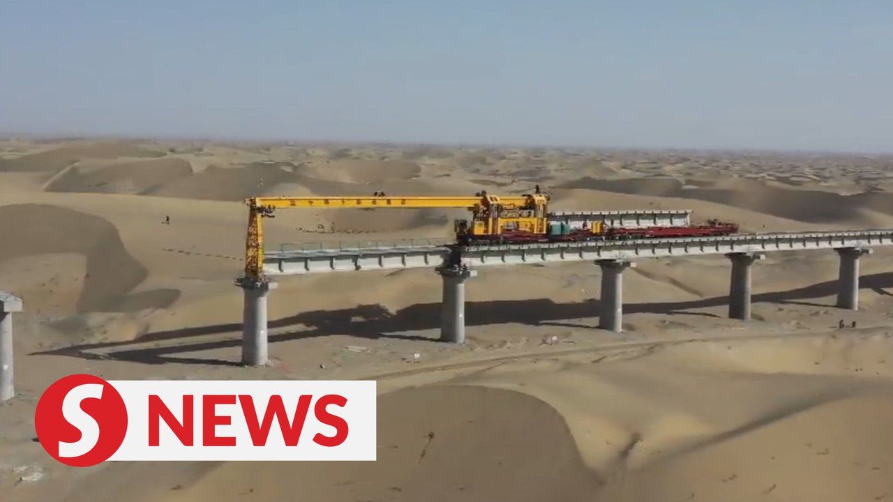 China's largest desert to see railway bridge built by Nov | TheStarTV.com