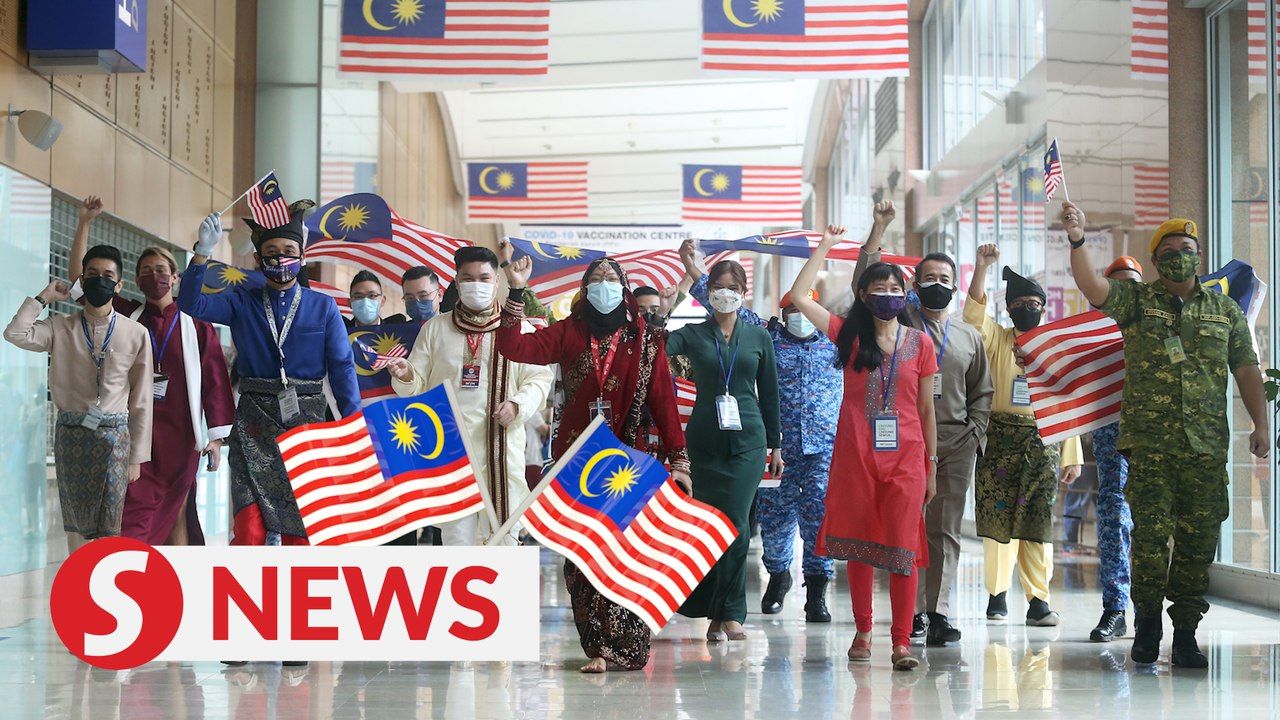 Donning traditional attire to celebrate National Day | TheStarTV.com