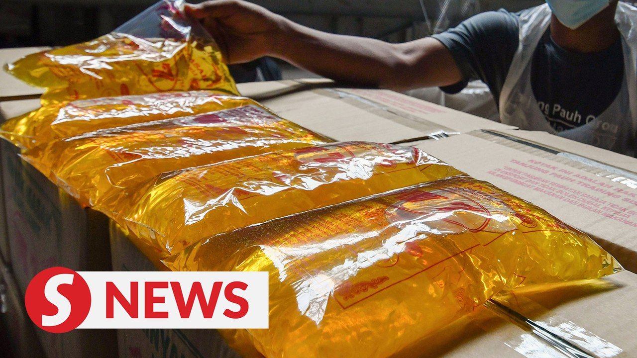 Some 200 businesses on watchlist for hoarding cooking oil in Melaka ...