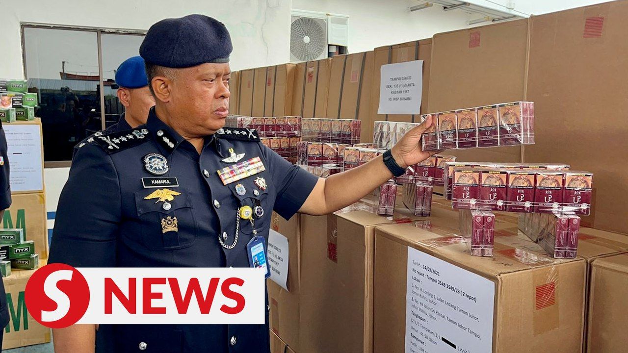 Cops Arrest Three For Smuggling Cigarettes Worth More Than Rm1 5mil