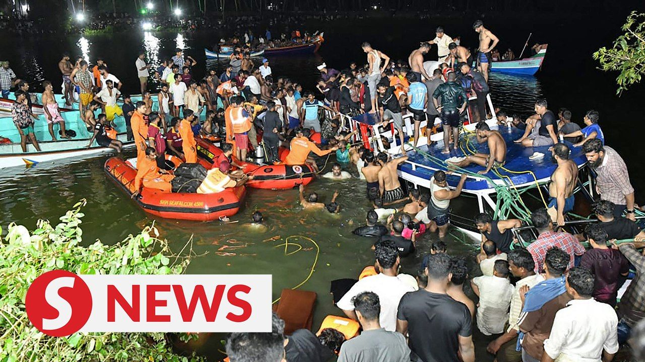 At least 22 dead after tourist boat capsizes in India | TheStarTV.com