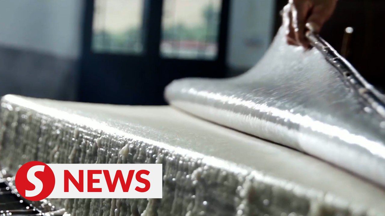 A glimpse of traditional papermaking in east China | TheStarTV.com