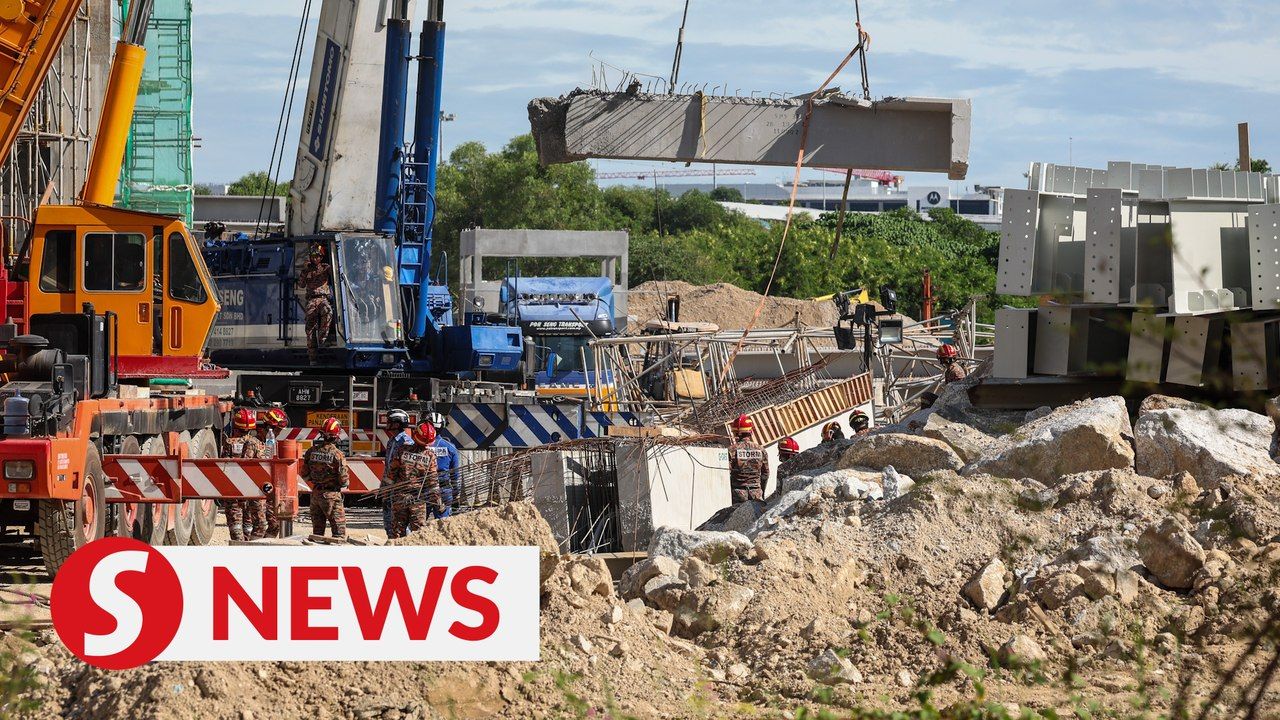 Penang warehouse collapse: Rescuers battling to remove 33-tonne beam to ...