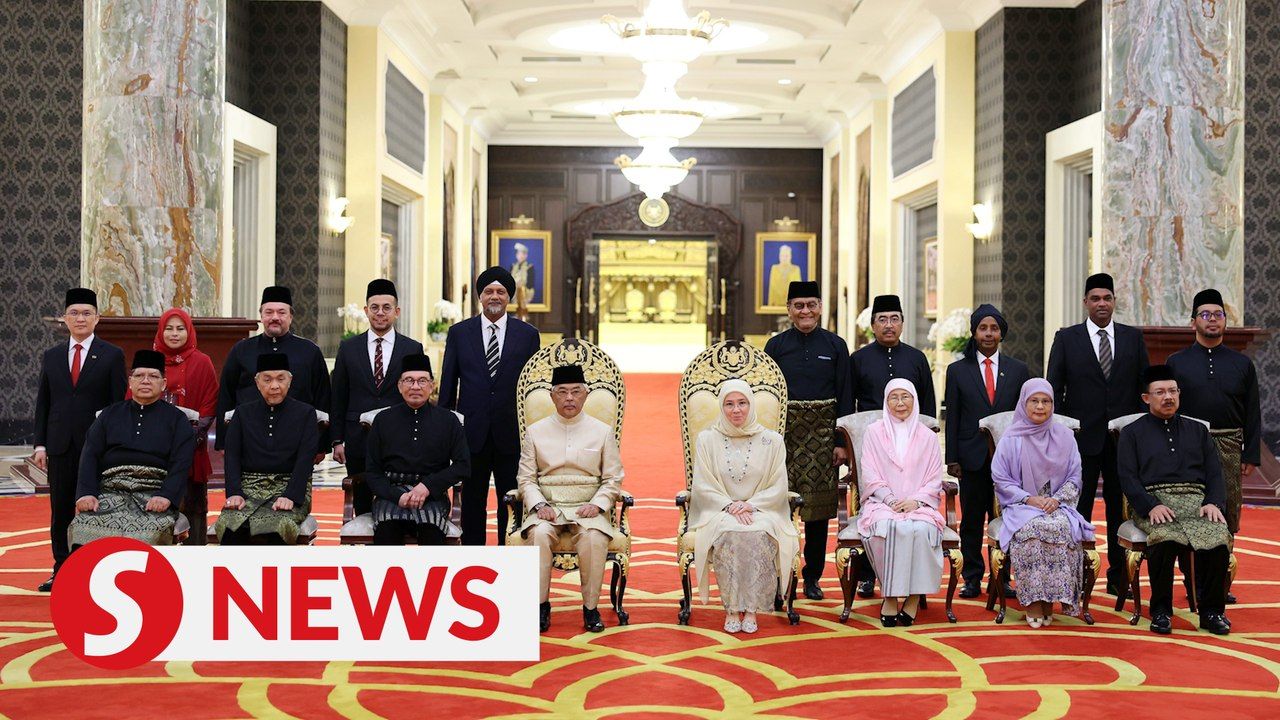 Five ministers, five deputy ministers take oath of office | TheStarTV.com