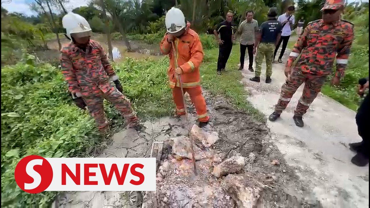 Bomba monitoring small underground gas fire in Simunjan | TheStarTV.com
