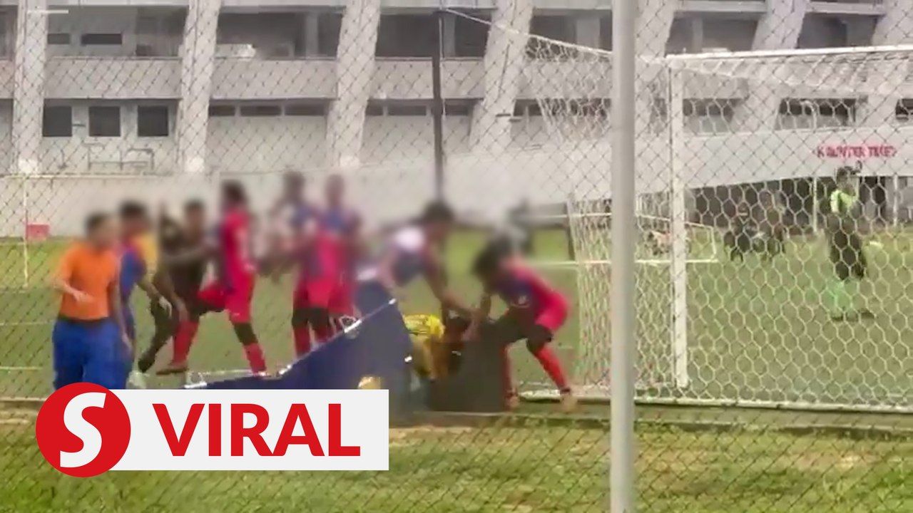 Video of fight break out at Terengganu stadium goes viral | TheStarTV.com