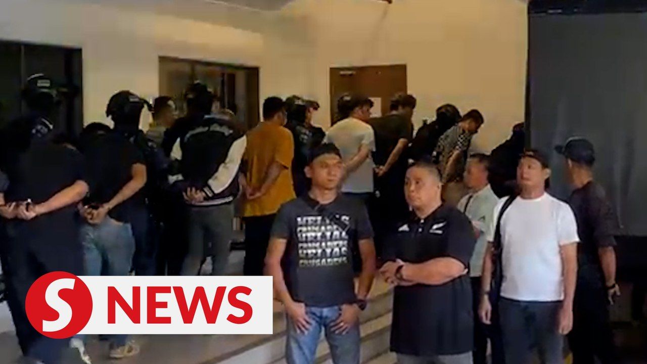 Sabah drug cartel: Datuk, two cops among 11 charged with being members ...