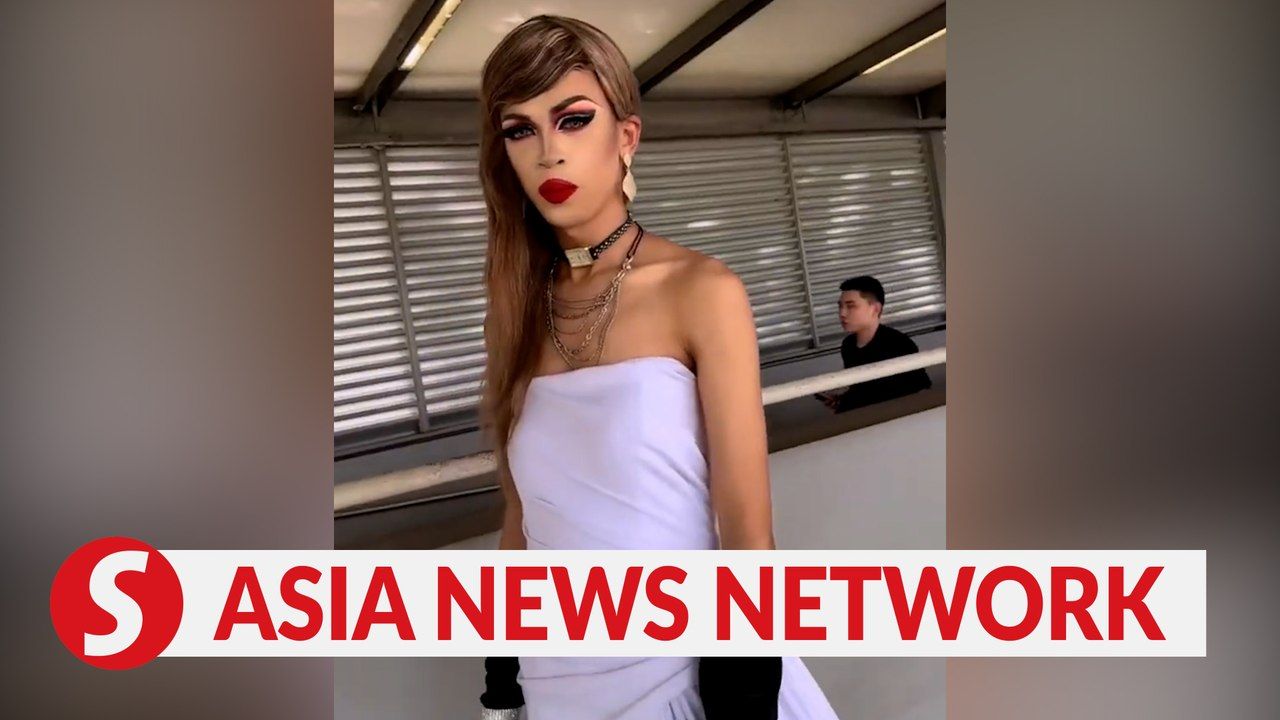 The Straits Times | Taylor Sheesh in Singapore for The Errors Tour ...