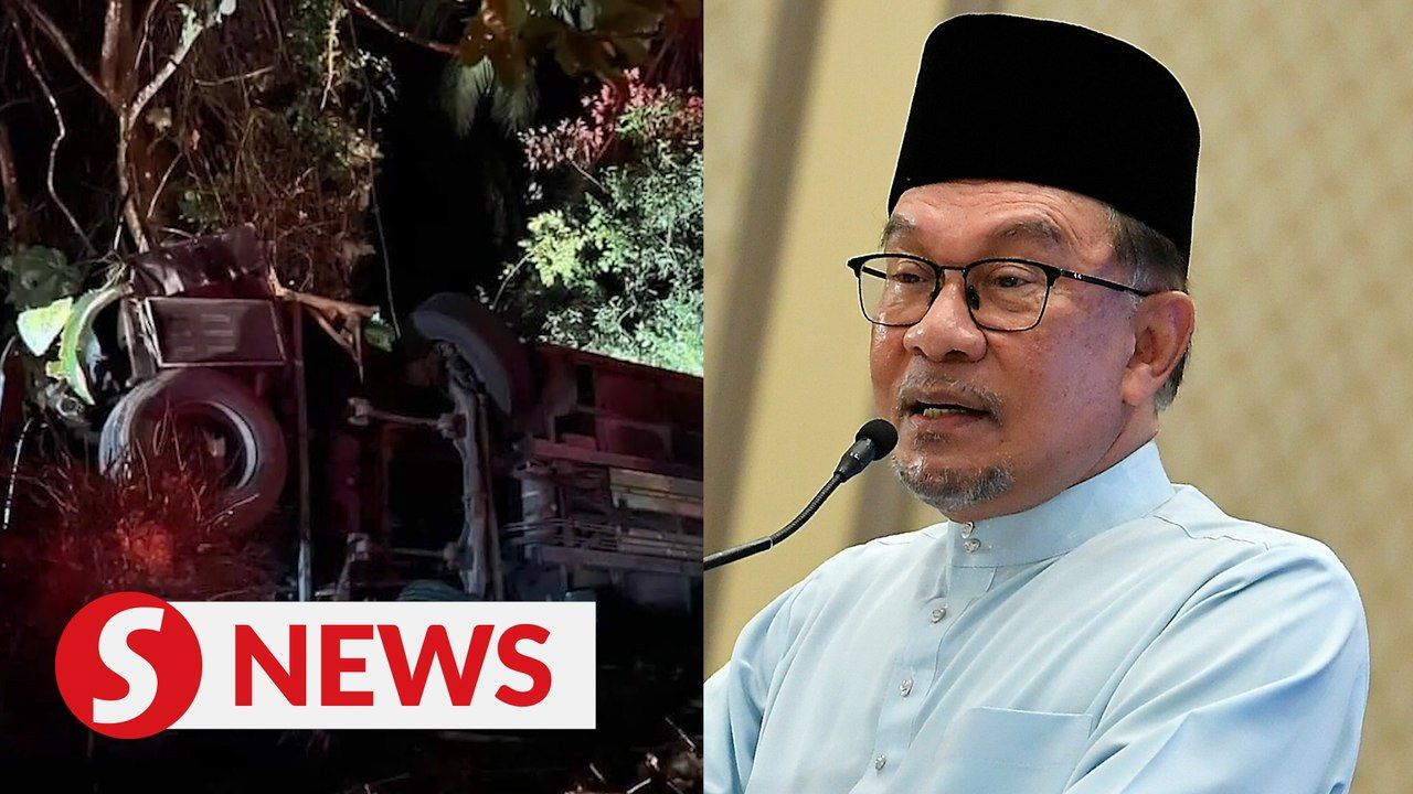 Rompin bus crash: Anwar contributes RM10,000 to each victim's family ...