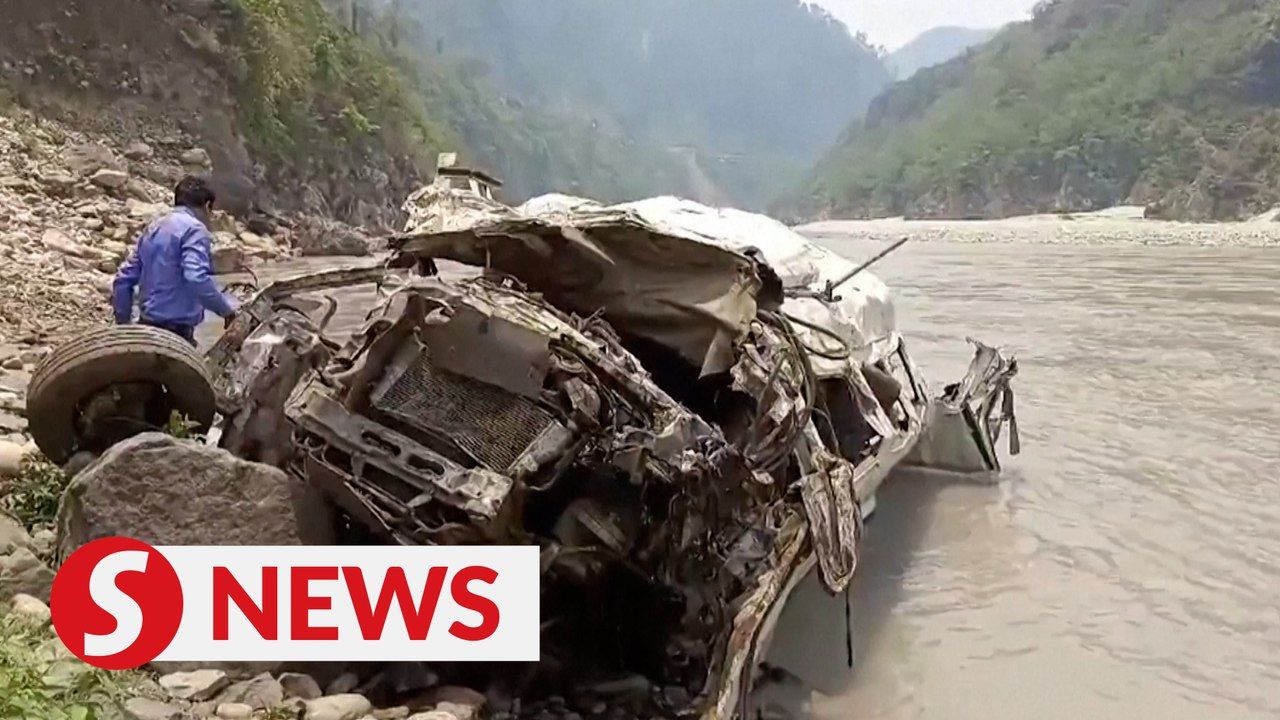 At least 10 dead after vehicle falls into gorge in northern India ...
