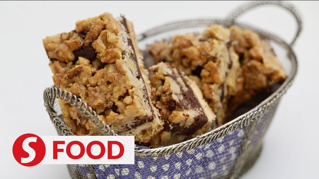 Retro Recipe: Chocolate nut squares | TheStarTV.com