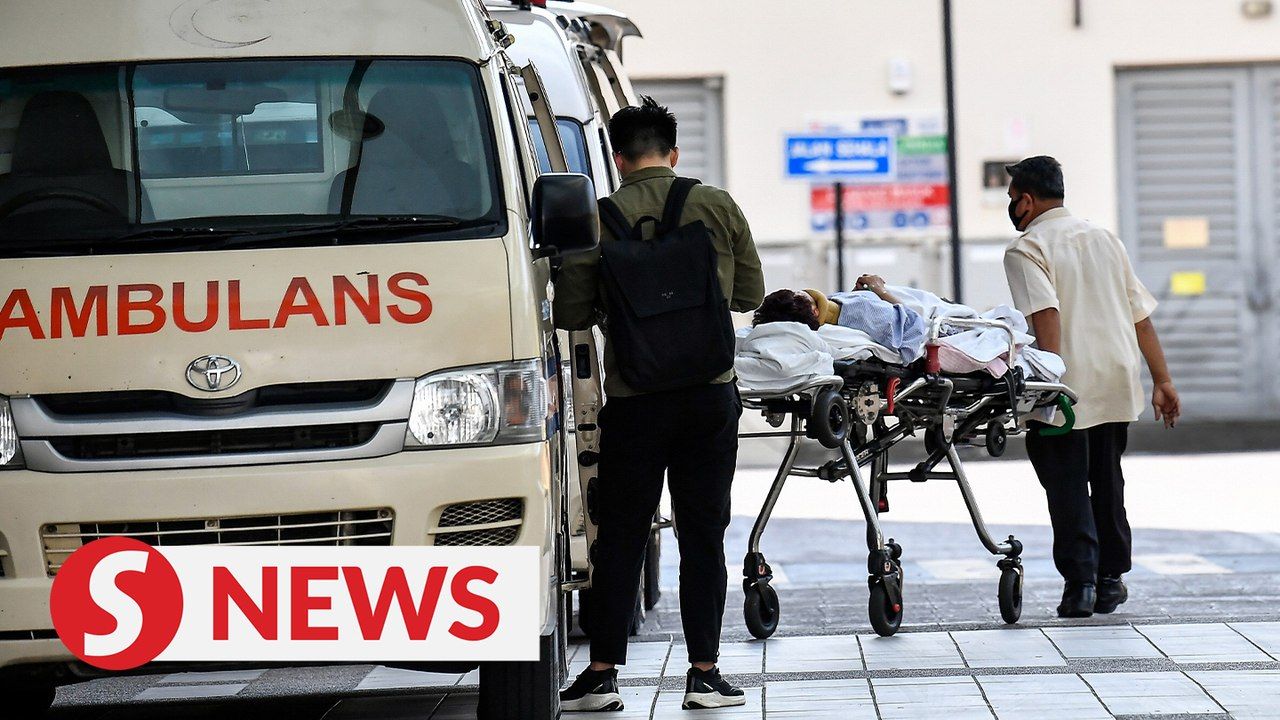 Genting bus crash: Four Chinese tourists still being admitted to ...