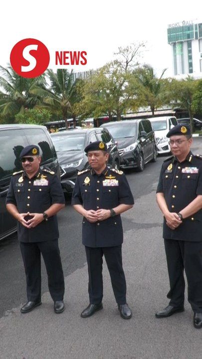JPJ seizes 21 illegal taxis in Klang Valley | TheStarTV.com