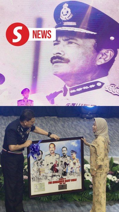 PDRM pays tribute to ex-IGP Tun Hanif Omar | TheStarTV.com