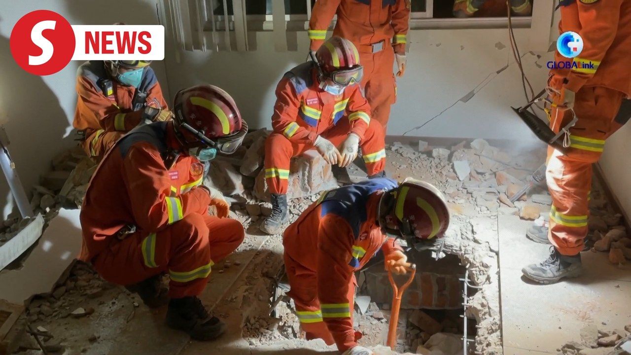 Chinese aid workers race to rescue Myanmar quake victims | TheStarTV.com