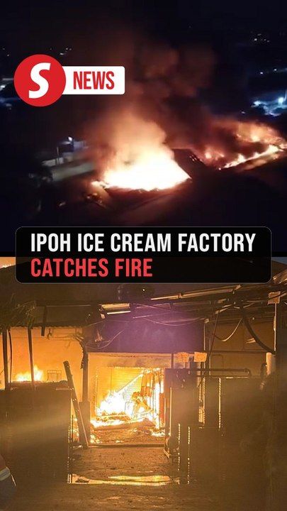 Ice cream factory catches fire in Ipoh | TheStarTV.com